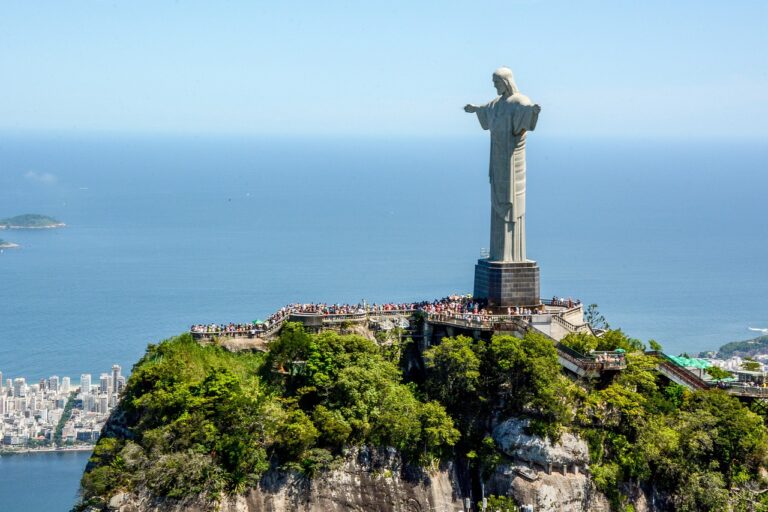 Amazing Human-Made Landmarks in the World - Sights 2 See